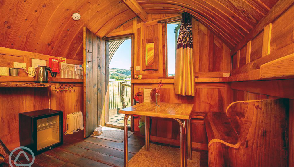 Shepherds Huts - Petruth Paddocks | Tel +44 (0) 1934 257055
